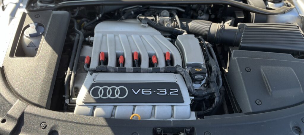 アウディTT3.2クワトロ試乗インプレッション｜1.8Tとは全く異なるクルマに仕上がっている - 山手スタジオ